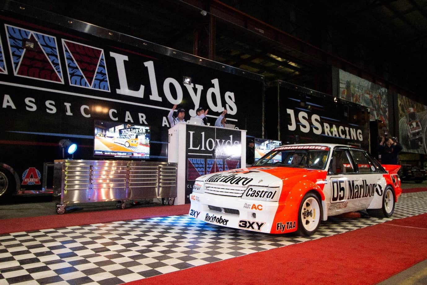 Australia’s Trusted Auctioneers and Valuers as sellers - Lloyds ...